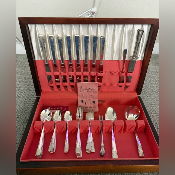 Dining | Vintage 1881 Rogers By Oneida Silverplate Flatware Art L 61 ...